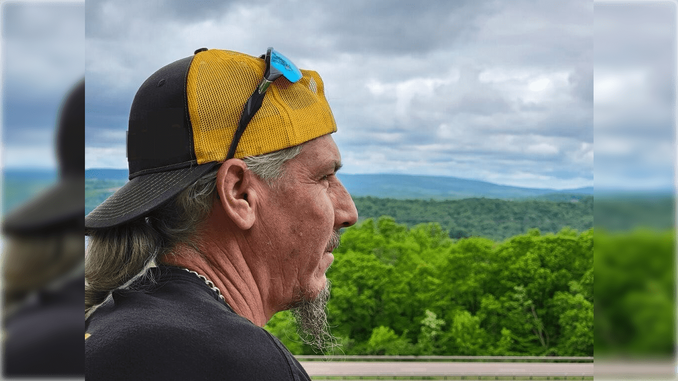 BREAKING: Jan 6er Dan Wilson Pardoned by President Trump Is Free At Last - Joe Hoft